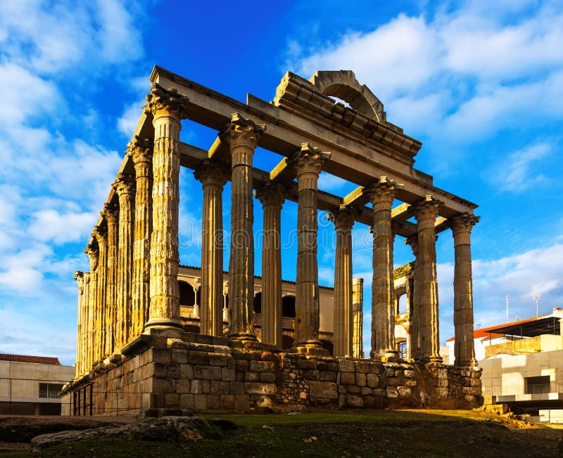 Templo De Diana Merida, Espanha Imagem de Stock - Imagem de templo ...
