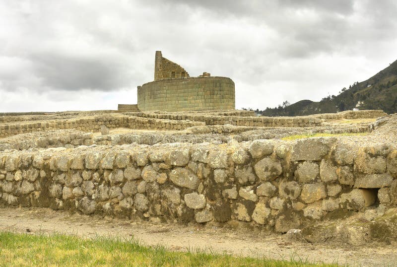 Templo De Ingapirca Del Sol En Ecuador Foto de archivo - Imagen de ...