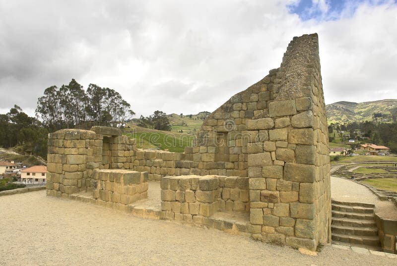 Templo De Ingapirca Del Sol En Ecuador Foto de archivo - Imagen de ...