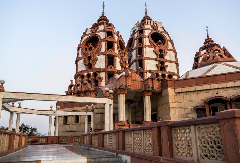 Templo De ISKCON, Anantapur, La India Foto de archivo - Imagen de ...