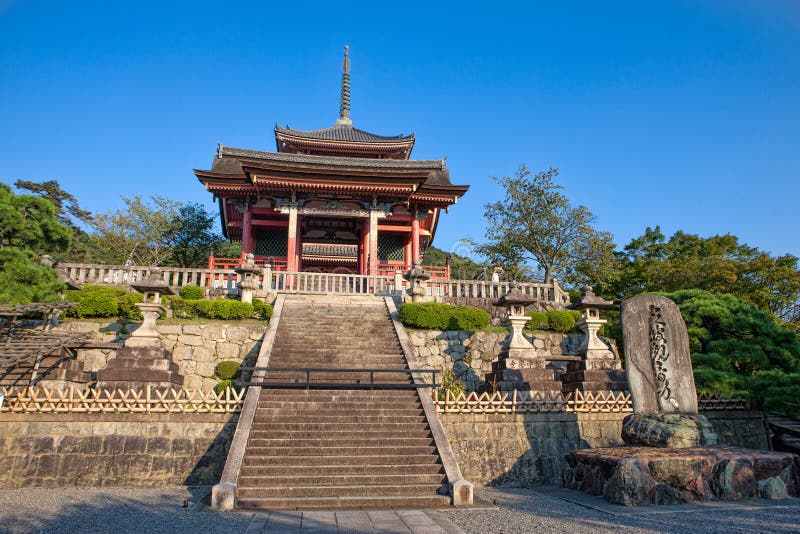 Templo De Kiyomizu-dera Em Kyoto Imagem de Stock - Imagem de marco ...