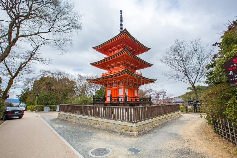Templo De Kiyomizu-dera En Kyoto Foto de archivo editorial - Imagen de ...