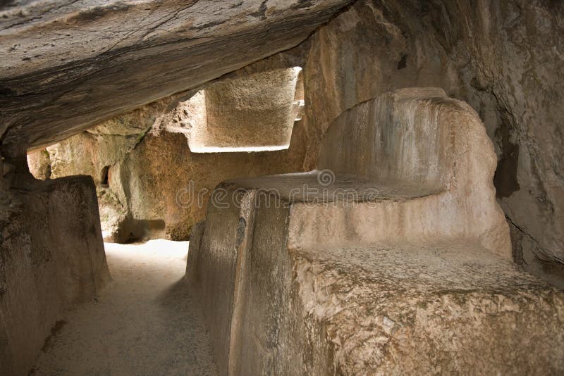 Templo De La Cueva De Kenko - Cuzco - Perú Foto de archivo - Imagen de ...