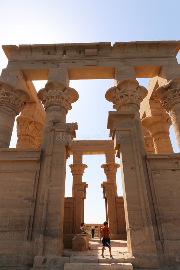 Templo de Philae, Egipto fotografía editorial. Imagen de isla - 105131017