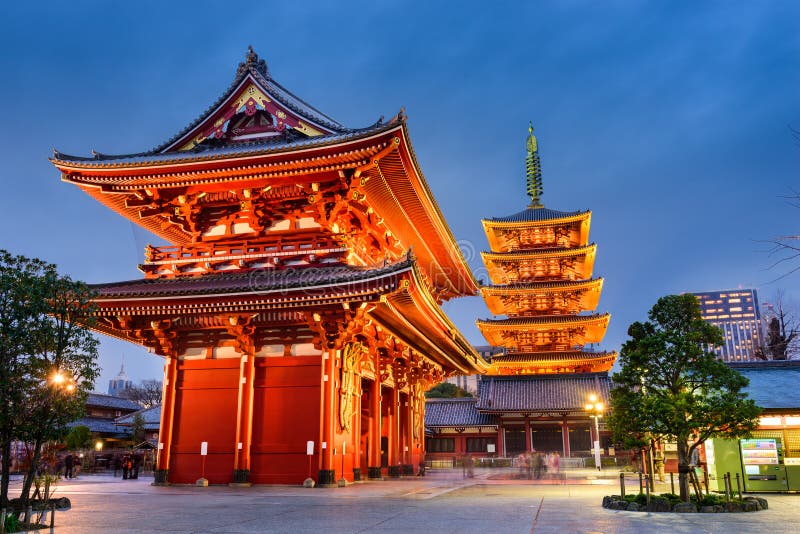 Puerta Del Templo De Sensoji En Tokio Imagen de archivo - Imagen de ...