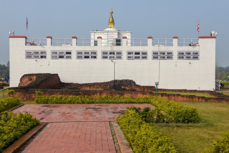 Templo Maya Devi Lugar De Nacimiento De Buda En Lumbini Nepal Imagen de ...