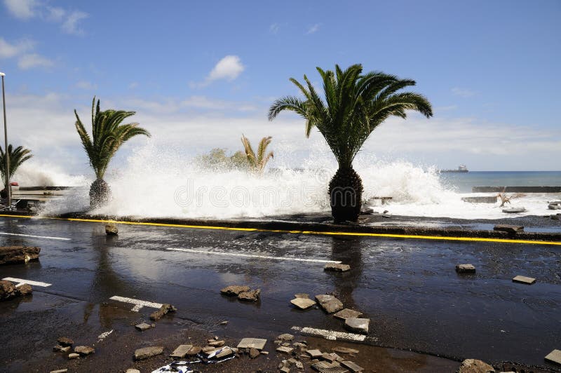 TENERIFE, SPANJE - AUGUSTUS 29: Overstroming Redactionele Stock Foto ...