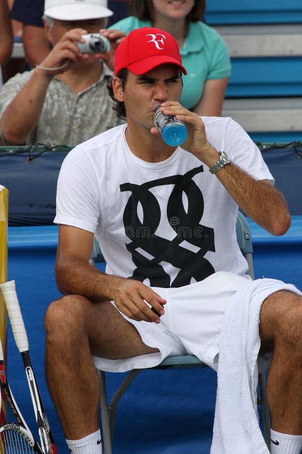 Tennis Player Roger Federer Editorial Stock Image - Image of federer ...