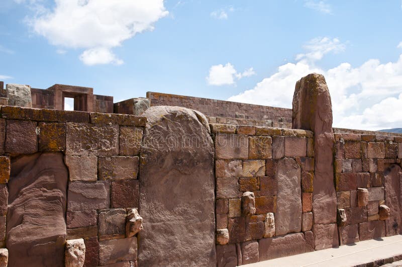 Tenon Heads - Tiwanaku - Bolivia Stock Photo - Image of rock, tiwanaku ...