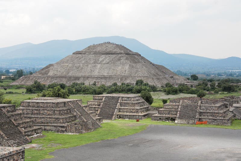 Teotihuacan, sun pyramid stock photo. Image of square - 16613948
