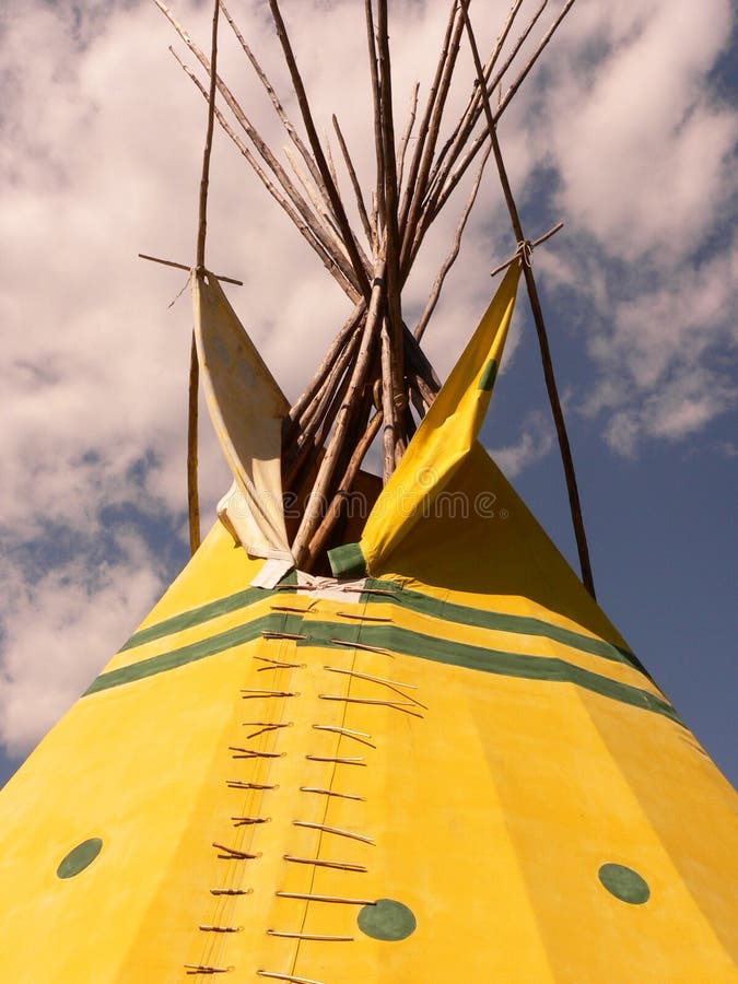Tepee Stockfotos und Bilder - Laden Sie 1,412 lizenzfreie Fotos herunter