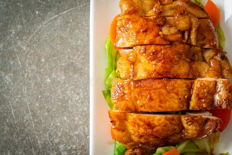 Teppanyaki Chicken Steak with Cabbage and Carrot Stock Photo - Image of ...