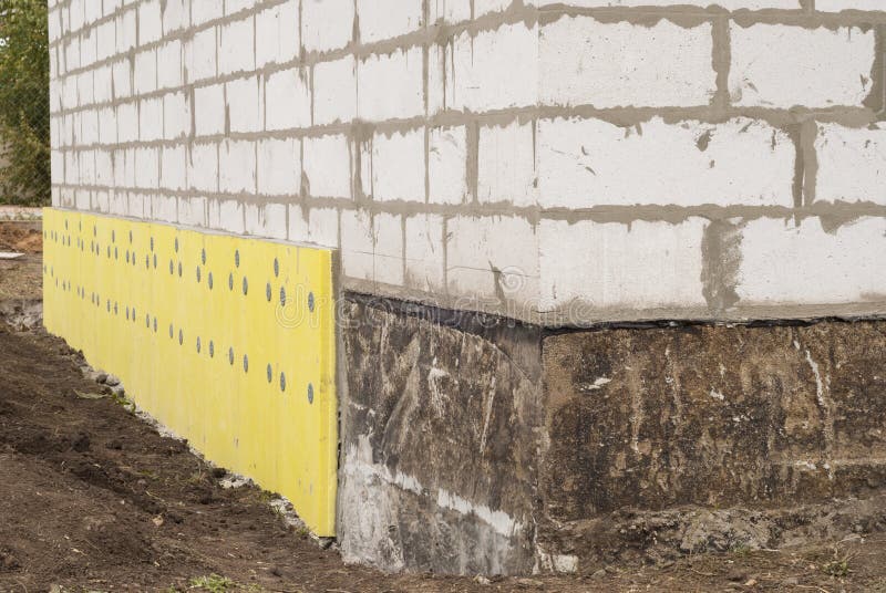 Termisk Isolering Av Fundamentet Arkivfoto - Bild av buick, utstötning ...