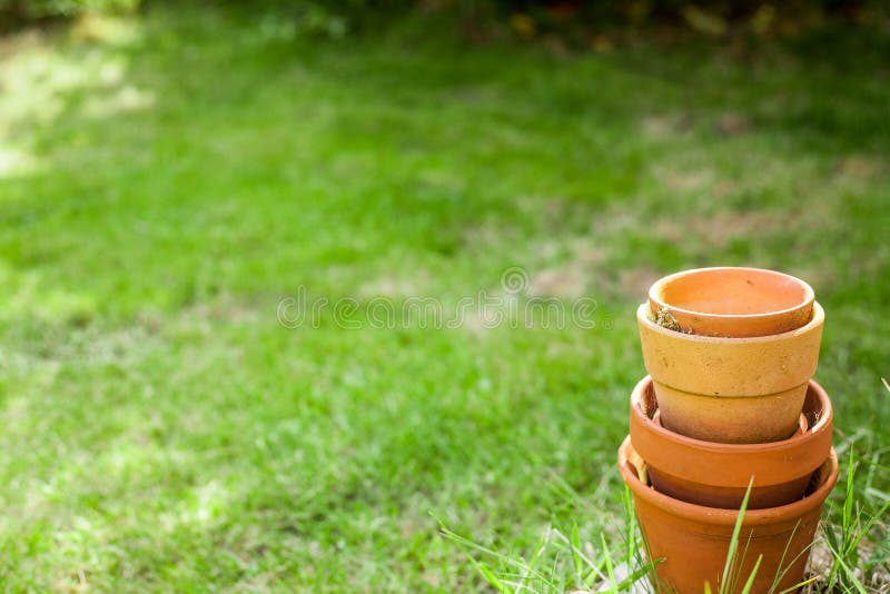Stack of Terracotta Plant Pots Stock Photo - Image of pottery, stack ...