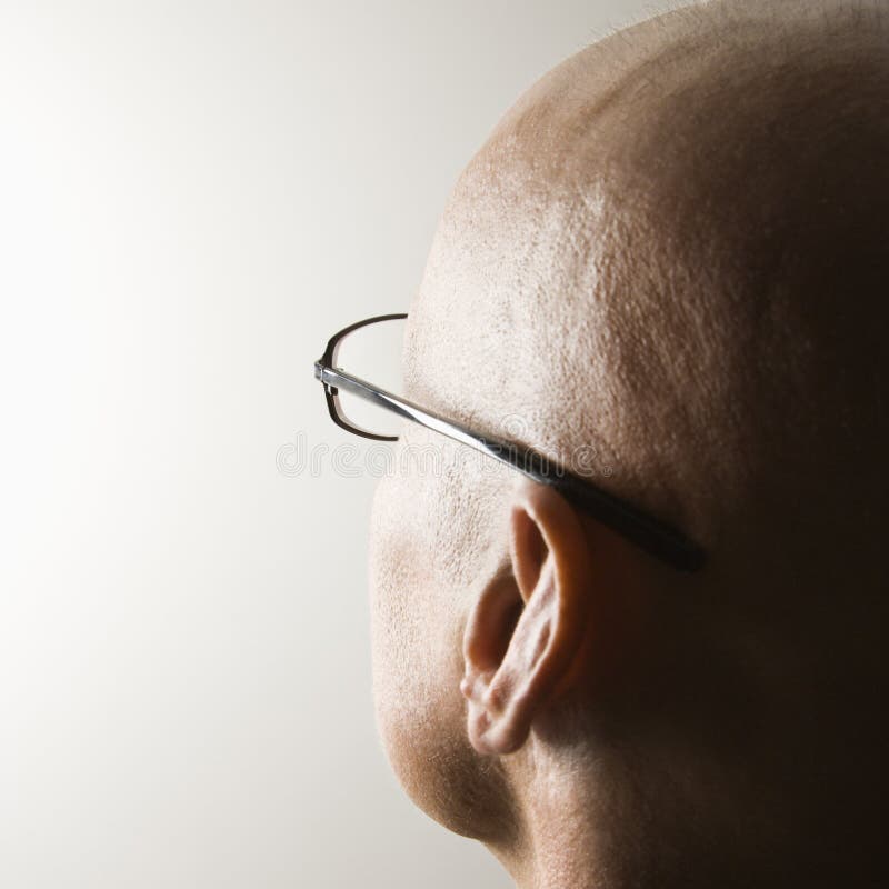 Terug van man hoofd. stock foto. Image of schot, foto - 2846296