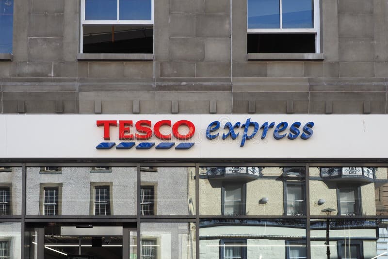 Tesco Express Shopfront Sign in Dundee Editorial Photography - Image of ...