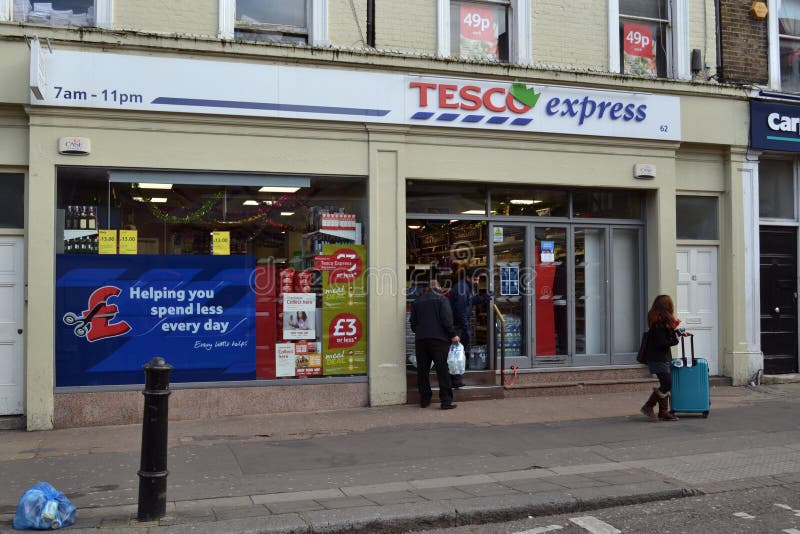 Tesco Express Supermarket at Night Editorial Photo - Image of 2021 ...