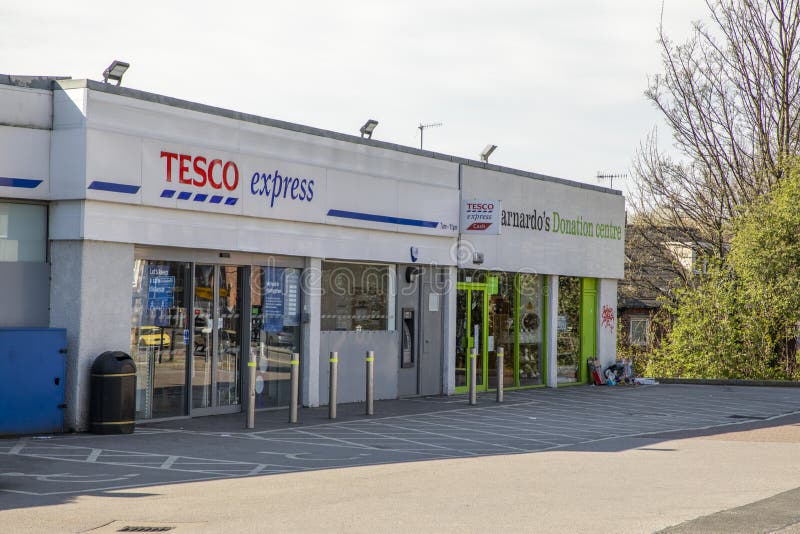 Tesco Express Store editorial photography. Image of market - 178084877