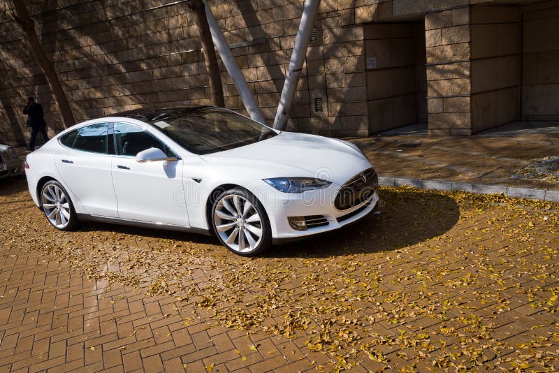 Tesla Models Electronic Car Redactionele Foto - Image of vervolgens ...