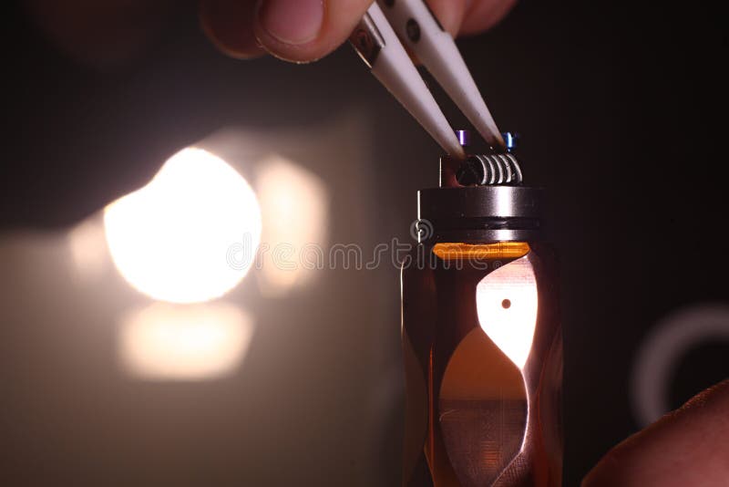 Test Burning the New Dual Coils on the Atomizers Deck Base of ...