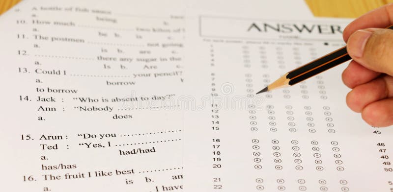 Test Der Englischen Grammatik Stockfoto - Bild von frage, wahl: 89564650