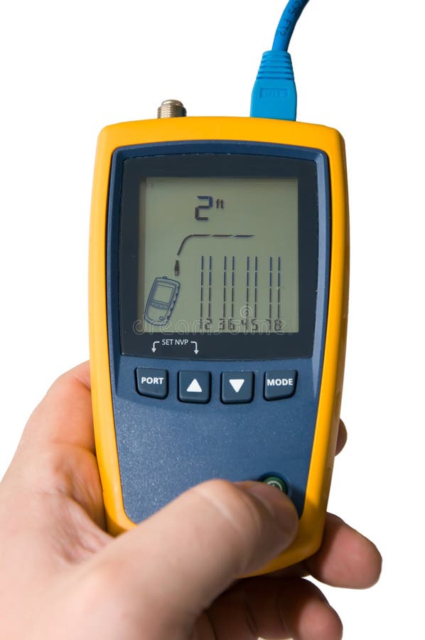 Teste de um cabo de rede imagem de stock. Imagem de internet - 17348077