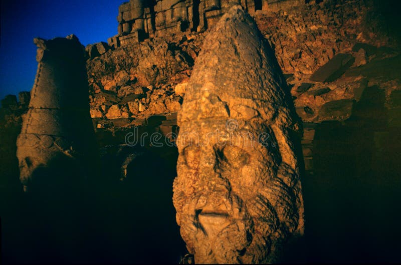 Teste Nel Tacchino Di Dagi Del Nemrut Immagine Stock - Immagine di ...