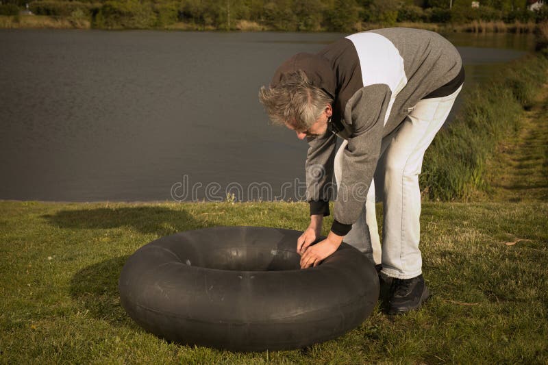System of Floating Light Stand with Folding Platform for on Water ...