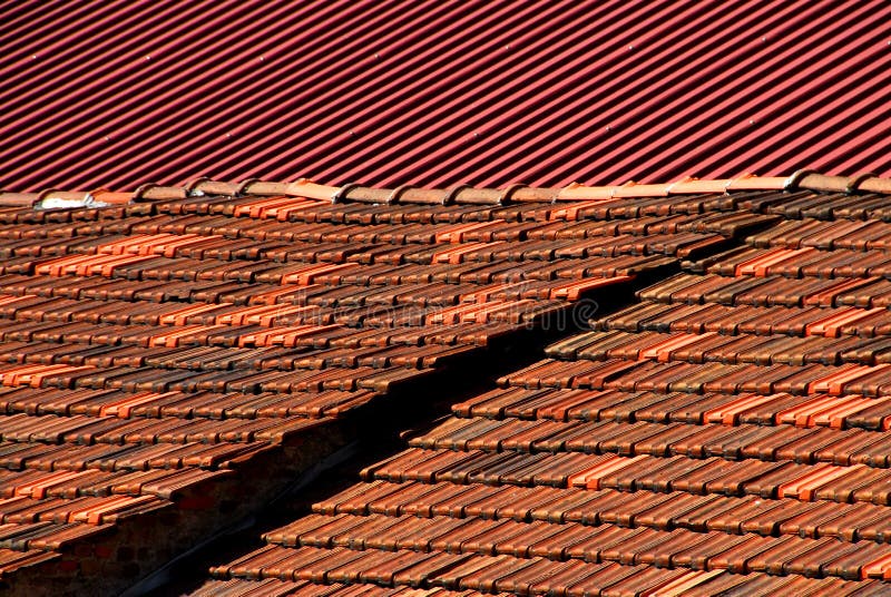 Tetti immagine stock. Immagine di mattonelle, pendere - 9651027