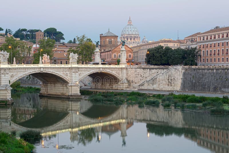 Tevere, Roma imagem de stock. Imagem de monumento, antigo - 26544387