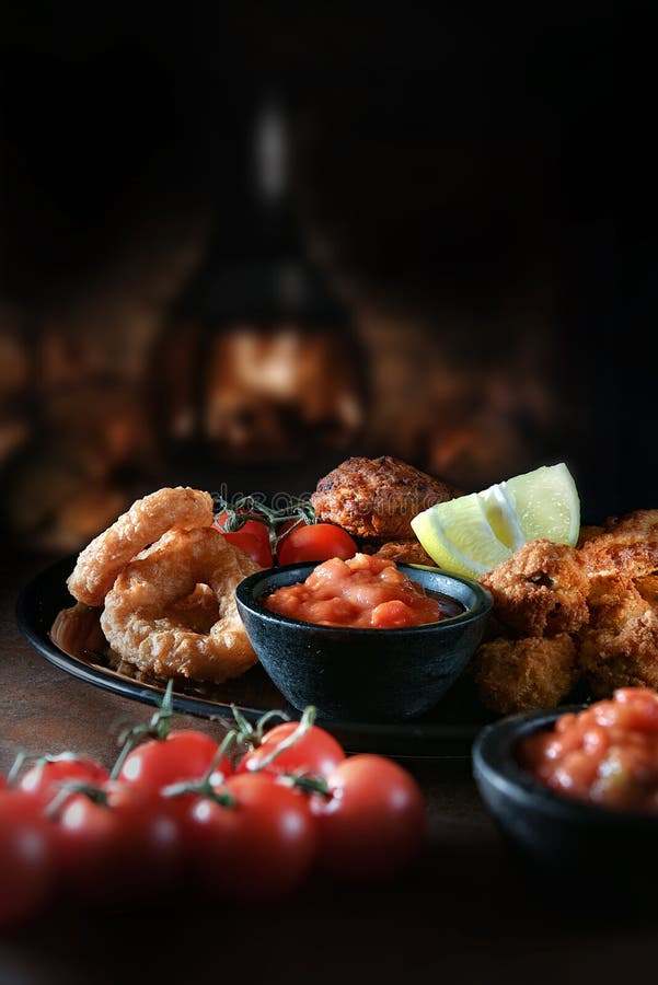 Tex Mex Platter imagen de archivo. Imagen de crema, curruscante - 108253161