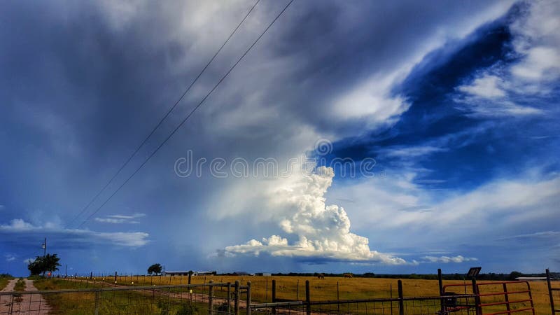 Texas sky stock image. Image of distance, clouds, storm - 102993531