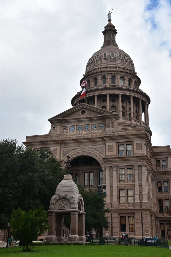 Texas State Capitol in Austin Stock Photo - Image of flag, statue ...