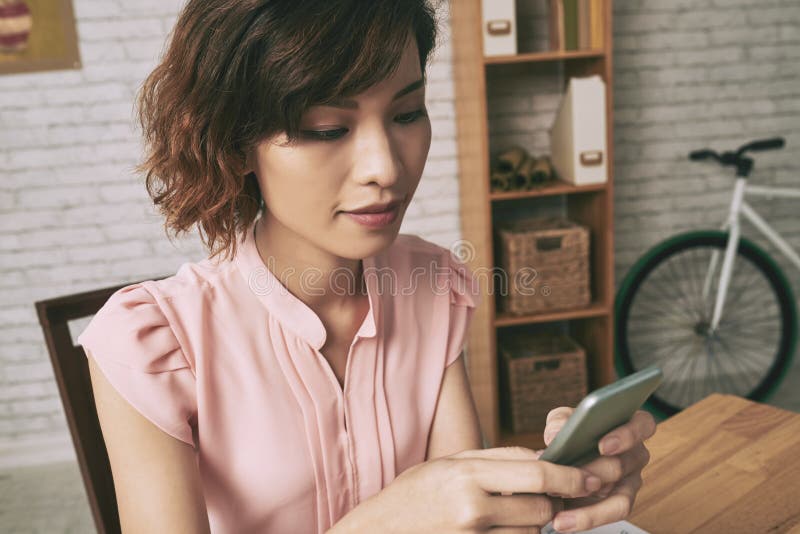 Texting lady stock photo. Image of touchscreen, smartphone - 80728540