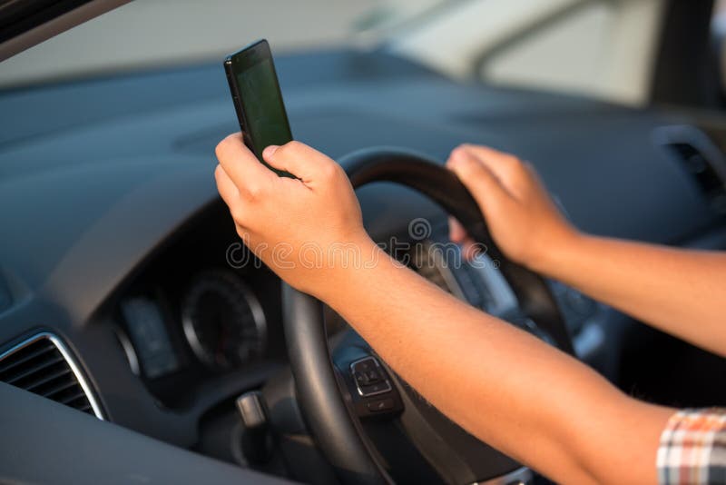 No Texting while Driving Sign Stock Photo - Image of sign, danger: 25711562