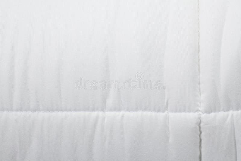 Textura blanca del edredón imagen de archivo. Imagen de pulir - 64820503