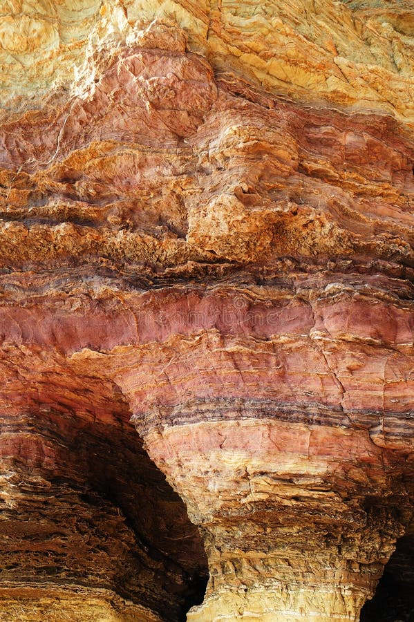 Dobra rochosa foto de stock. Imagem de arco, penhasco - 6409884