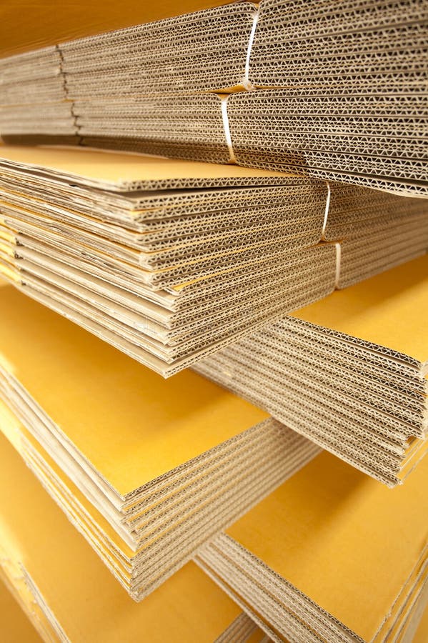 Cartulina Doblada Fotos De Stock - Download 74 Fotos Libres de Derechos