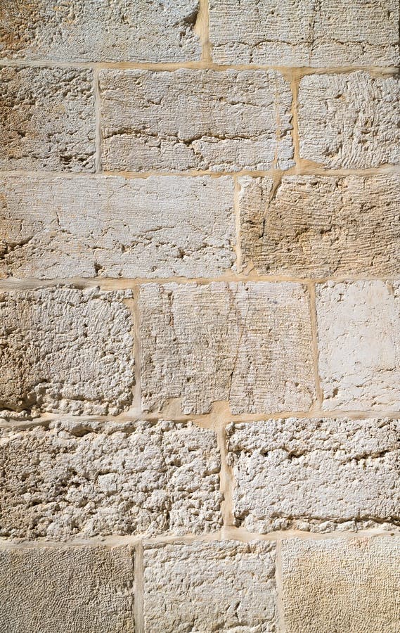 The Texture of the Block Wall of the Mamluks Period on the Temple Mount ...