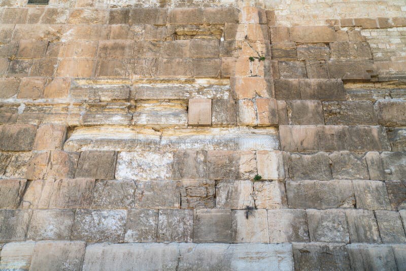 The Texture of the Wall of Herod`s Period on the Temple Mount in ...