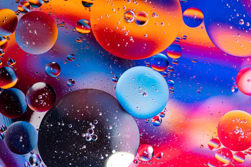 Textures Formed by the Bubbles and Drops of Oil in the Shape of Circles ...