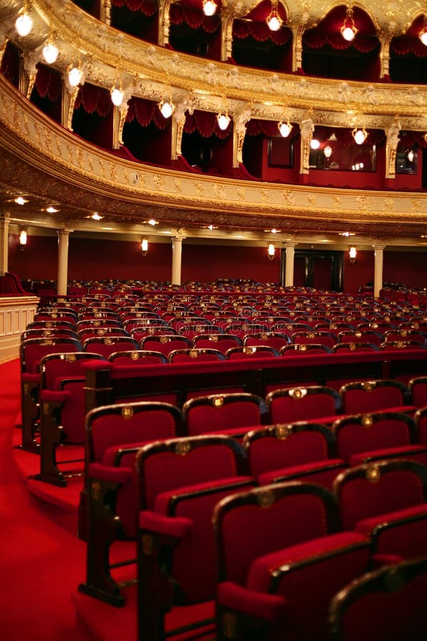 Théâtre classique photo stock. Image du rouge, salle, intérieur - 3732310