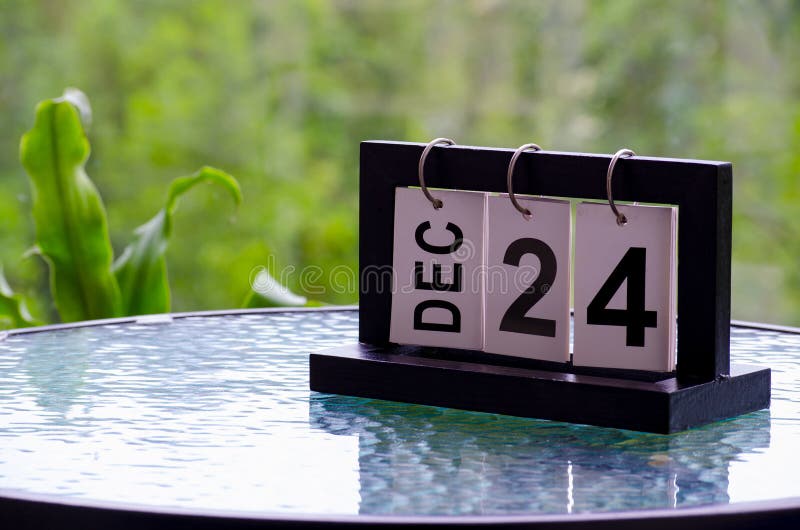 24th December Table Calendar with Customizable Space for Text or Ideas ...