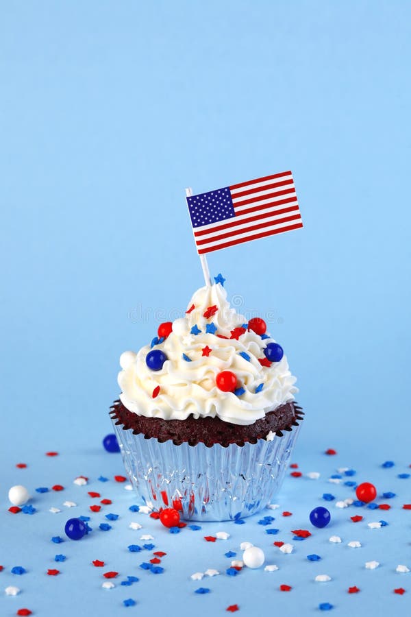 4th of July Cupcake with Flag, Sprinkles Stock Image - Image of dessert ...