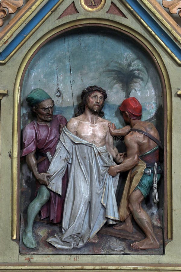 10th Stations of the Cross stock image. Image of garments - 91120729