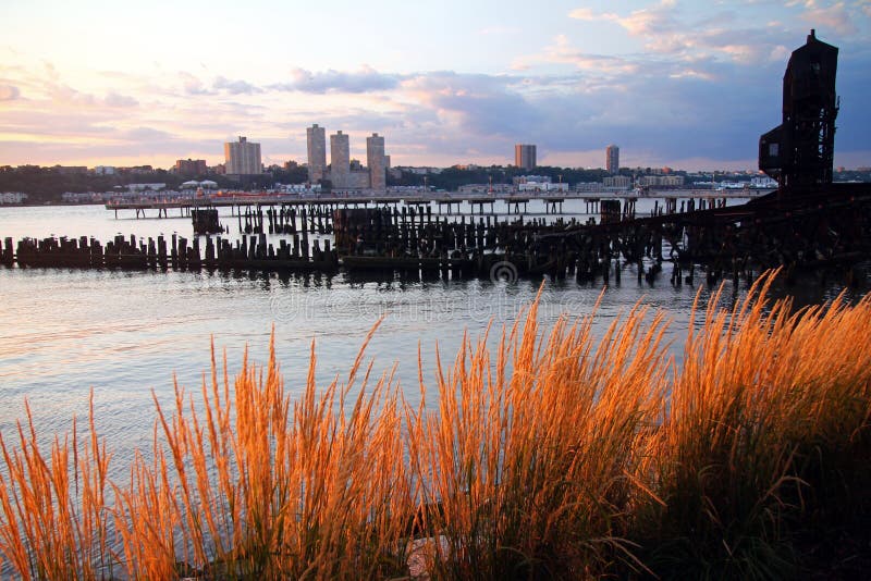 69th Street Transfer Bridge on the Hudson River Stock Image - Image of ...
