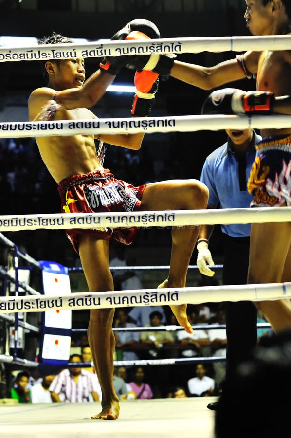 Thai boxing. editorial stock image. Image of illuminated - 18835669