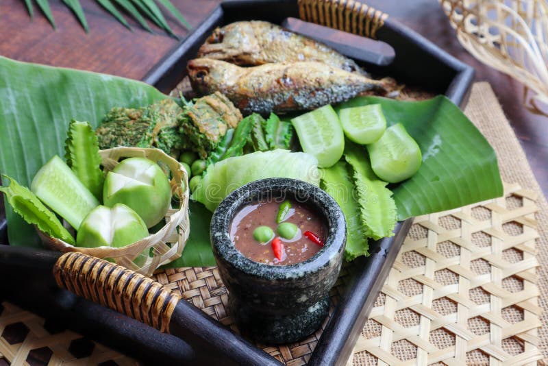 Thai Chili Shrimp Paste with Vegetables and Fried Mackerel - Thai Food ...
