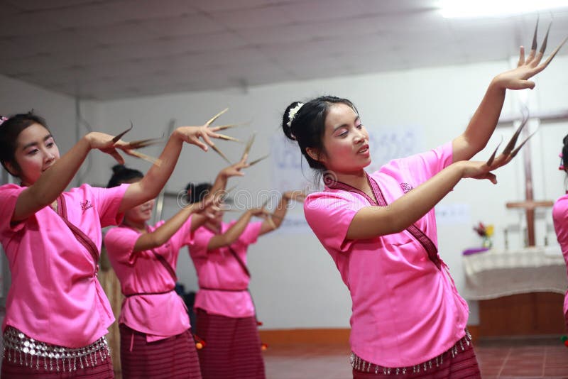 Thai dance performance editorial stock image. Image of tradition - 57641669