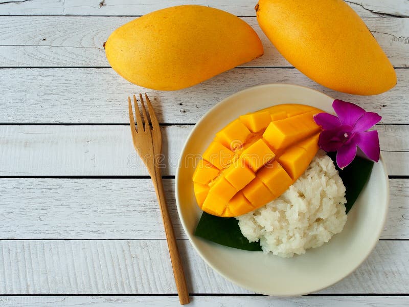 Thai Dessert Mango Sticky Rice Stock Image - Image of delicious ...